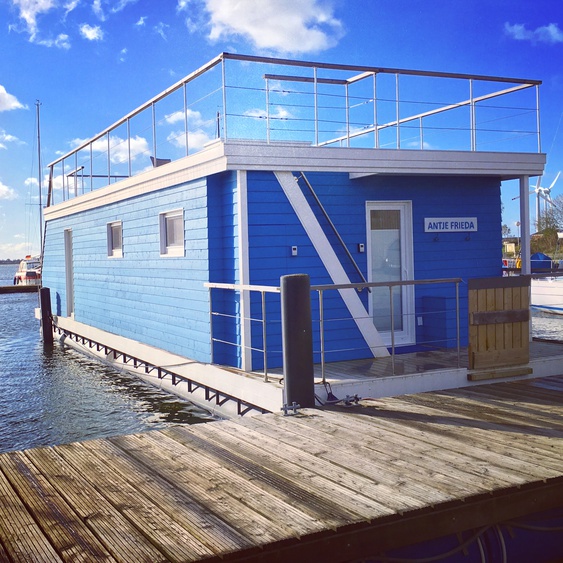 Ferienhaus Burgstaaken, Fehmarn Ferienhaus auf dem Wasser, Hausboot ...